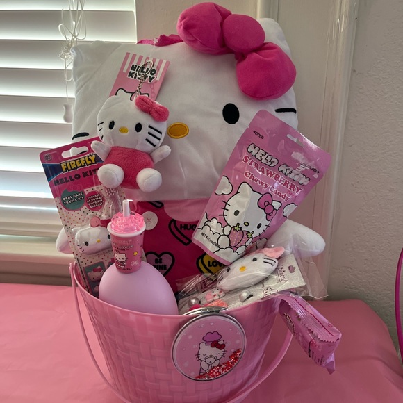 Sanrio | Other | Sanrio Hello Kitty And Friends Easter Basket | Poshmark